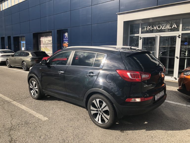 Rabljeni KIA SPORTAGE 4X4 2,0 CRDI LIMITED - TM Vozila